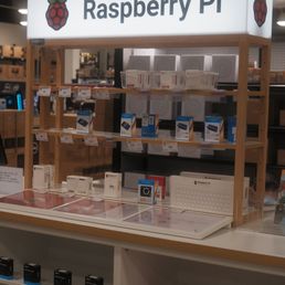 MICRO CENTER - Updated October 2025 - 624 Photos & 1557 Reviews - 1100 ...