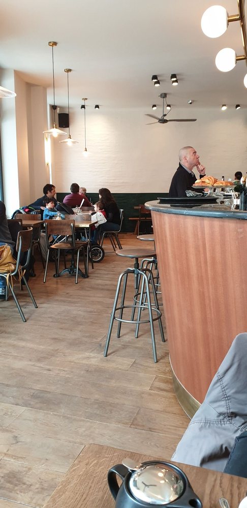 LA FAMILLE - Updated May 2025 - Rue du Bailli 84, Ixelles, Région de ...