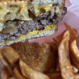 DAPPERS EAST - Updated August 2025 - 108 Photos & 180 Reviews - 2901 W ...