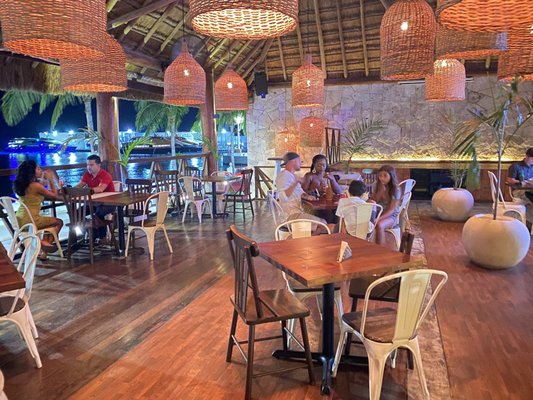 CAPITAN MANTARRAYA - Updated June 2024 - 10 Photos - Av. Rafael E ...