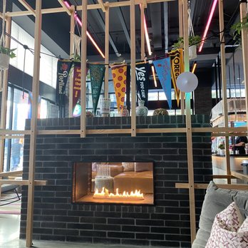 MOXY PORTLAND DOWNTOWN - 251 Photos & 95 Reviews - 585 SW 10th Ave ...