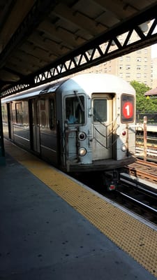 THE 1 TRAIN - Updated December 2025 - 36 Photos & 95 Reviews - New York ...