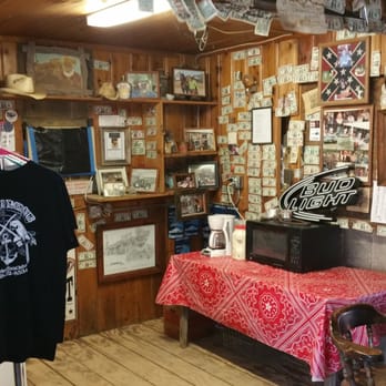 CLEATOR BAR AND YACHT CLUB - Updated August 2025 - 67 Photos & 25 ...