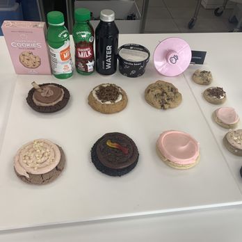 CRUMBL - STONE OAK - Updated December 2024 - 104 Photos & 77 Reviews ...