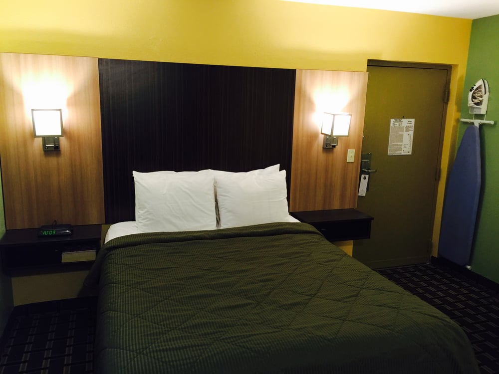 UNIVERSITY MANOR INN - Updated April 2024 - 3612 Main St, Buffalo, New ...