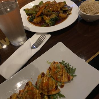 FOUR LEAVES ASIAN RESTAURANT Huntsville, AL - Updated November 2024 ...