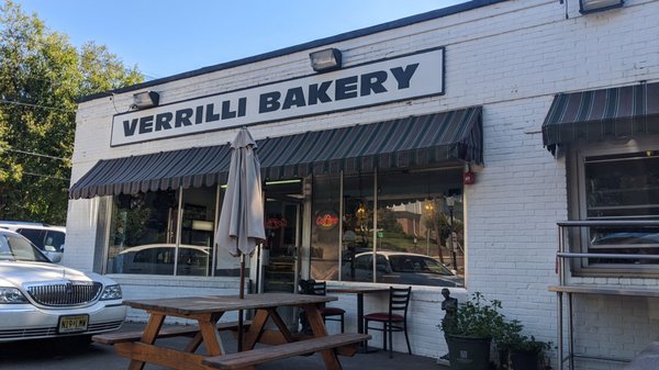 VERRILLI’S BAKERY - 131 Photos & 128 Reviews - 3 Martin Luther King Ave ...