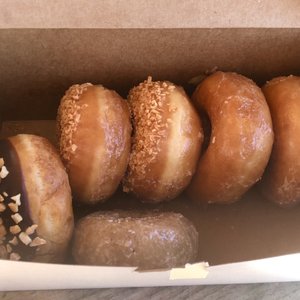 CAROL LEE DONUTS - 58 Photos & 189 Reviews - 1414 N Main St, Blacksburg ...