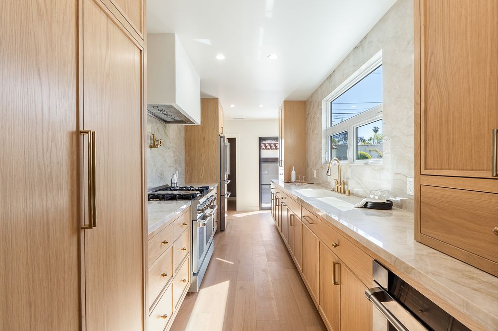 BAS CONSTRUCTION - Updated October 2025 - Request Consultation - 42 ...