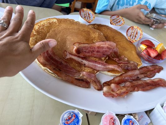 FLIPS RESTAURANT - Updated December 2025 - 38 Photos & 82 Reviews - 575 ...