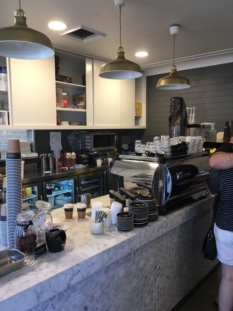 EDMONDS & GREER - Updated May 2025 - 17 Photos - 97 Mulga Rd, Oatley ...