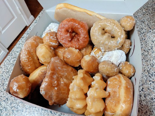 SESAME DONUTS - 408 Photos & 729 Reviews - 11040 Rancho Carmel Dr, San ...