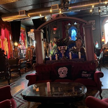 SPOOKEASY LOUNGE - Updated May 2024 - 210 Photos & 91 Reviews - 1909 N ...