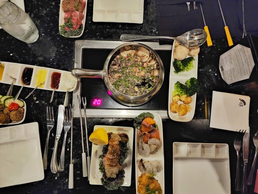 THE MELTING POT - Updated April 2025 - 215 Photos & 209 Reviews - 19850 ...