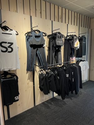 STUDIO THREE - Updated May 2024 - 68 Photos & 176 Reviews - 648 N Clark ...