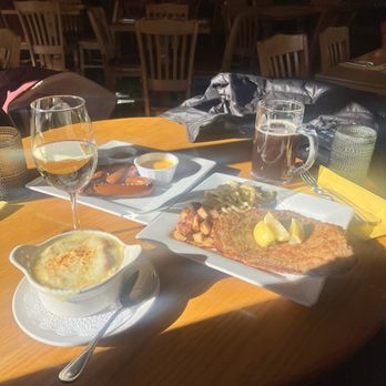 PEPI’S BAR & RESTAURANT - Updated August 2025 - 348 Photos & 426 ...