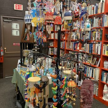 BOOKMANS ENTERTAINMENT EXCHANGE - Updated December 2025 - 280 Photos ...