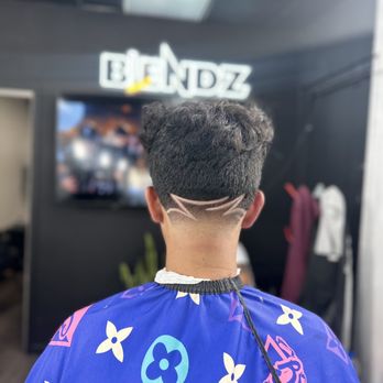 BLENDZ BARBERSHOP - Updated June 2026 - 26 Photos & 15 Reviews - 745 S ...