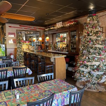 EMERALDS RESTAURANT - Updated December 2025 - 30 Photos & 37 Reviews ...