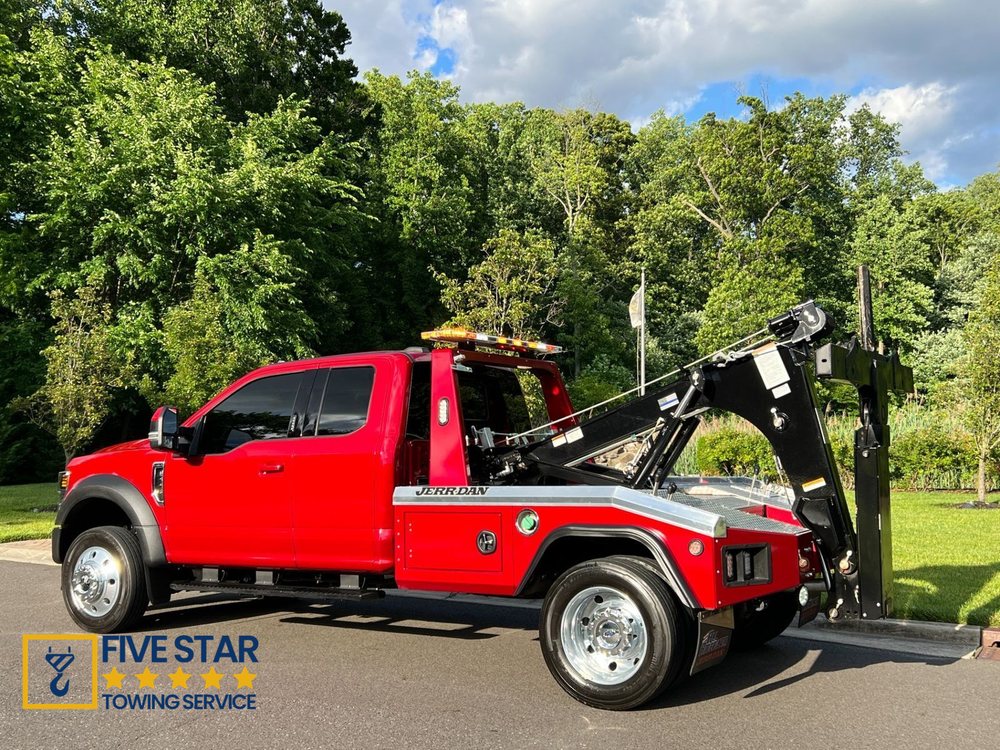 ROAD MASTER TOWING & ROADSIDE - Updated January 2025 - 10 Photos - 905 ...