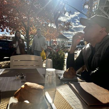 HUDSON HOUSE RIVER INN - Updated October 2025 - 294 Photos & 217 ...