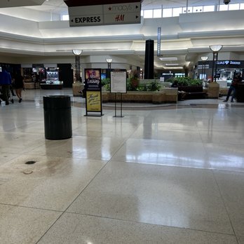 OAKLAND MALL - Updated December 2025 - 21 Photos - 412 W 14 Mile Rd ...