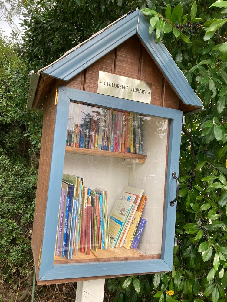 LITTLE FREE LIBRARY - 808 N Clybourn Ave, Burbank, California ...