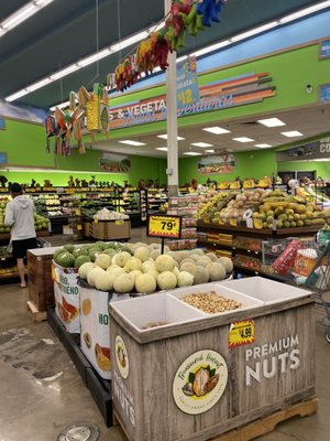 FOOD CITY - Updated December 2025 - 34 Photos & 51 Reviews - 1845 N ...