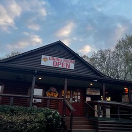 MUTTS BBQ - Updated July 2025 - 93 Photos & 183 Reviews - 101 W Rd ...