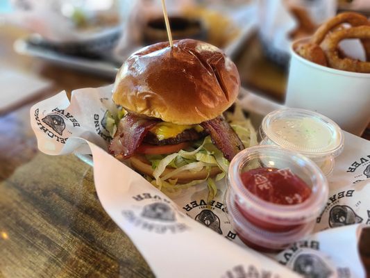 BELCHING BEAVER PUB 980 - Updated May 2025 - 931 Photos & 663 Reviews ...