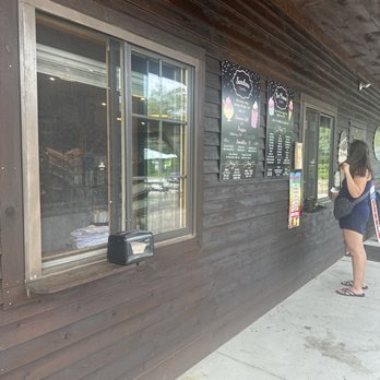 GROUNDWATER CAFE - Updated August 2025 - 65 Photos & 25 Reviews - 985 ...