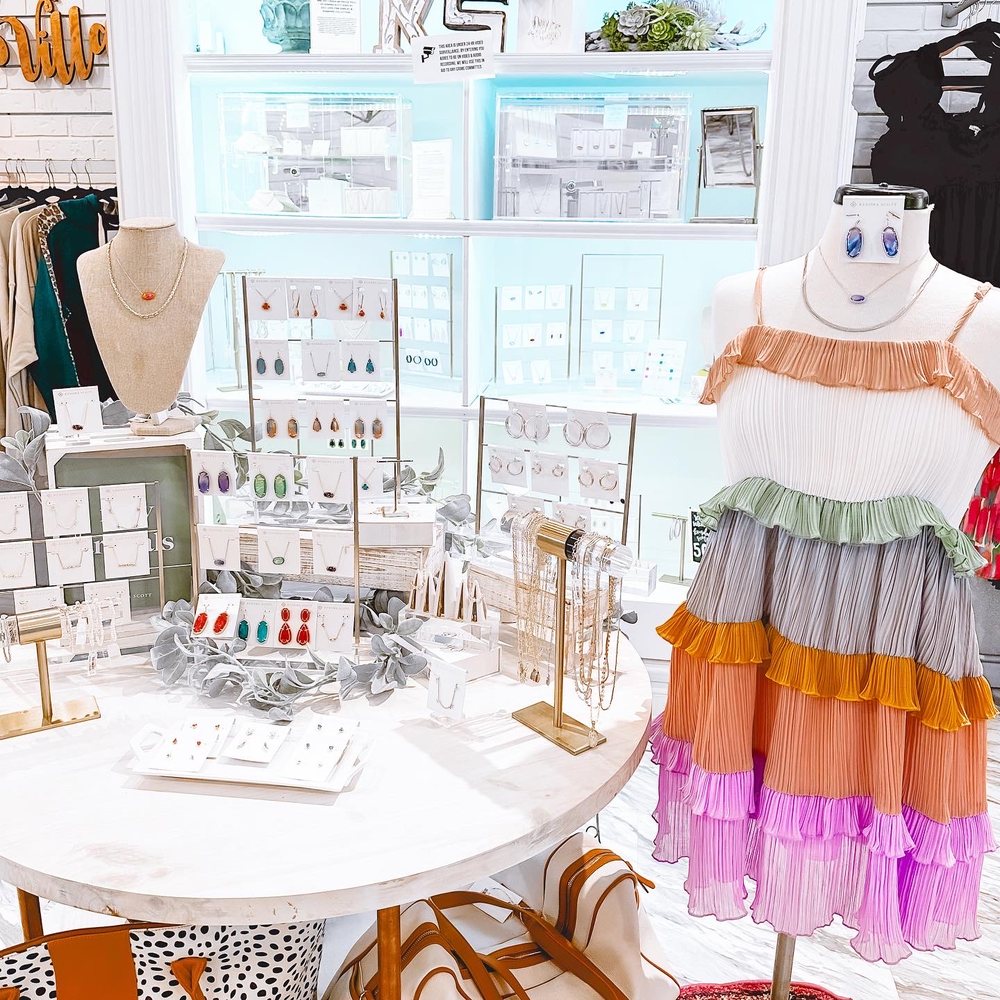 THE DAISY VILLAGE - Updated January 2026 - 506 W Flynn St, Alva ...