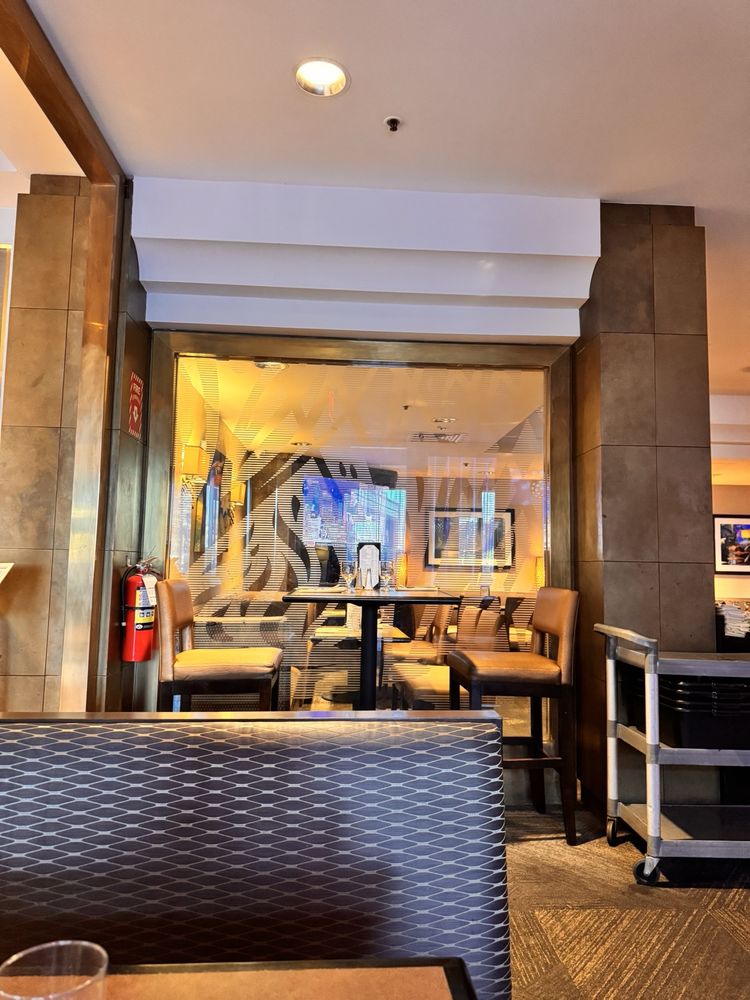 ELEMENTS LOUNGE - Updated December 2025 - 33 Photos & 21 Reviews - 104 ...