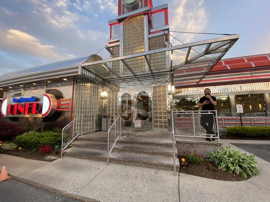 ON PARADE DINER - Updated May 2025 - 166 Photos & 227 Reviews - 7980 ...
