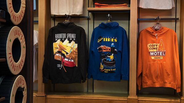 RADIATOR SPRINGS CURIOS - Updated December 2025 - 46 Photos - Disney ...