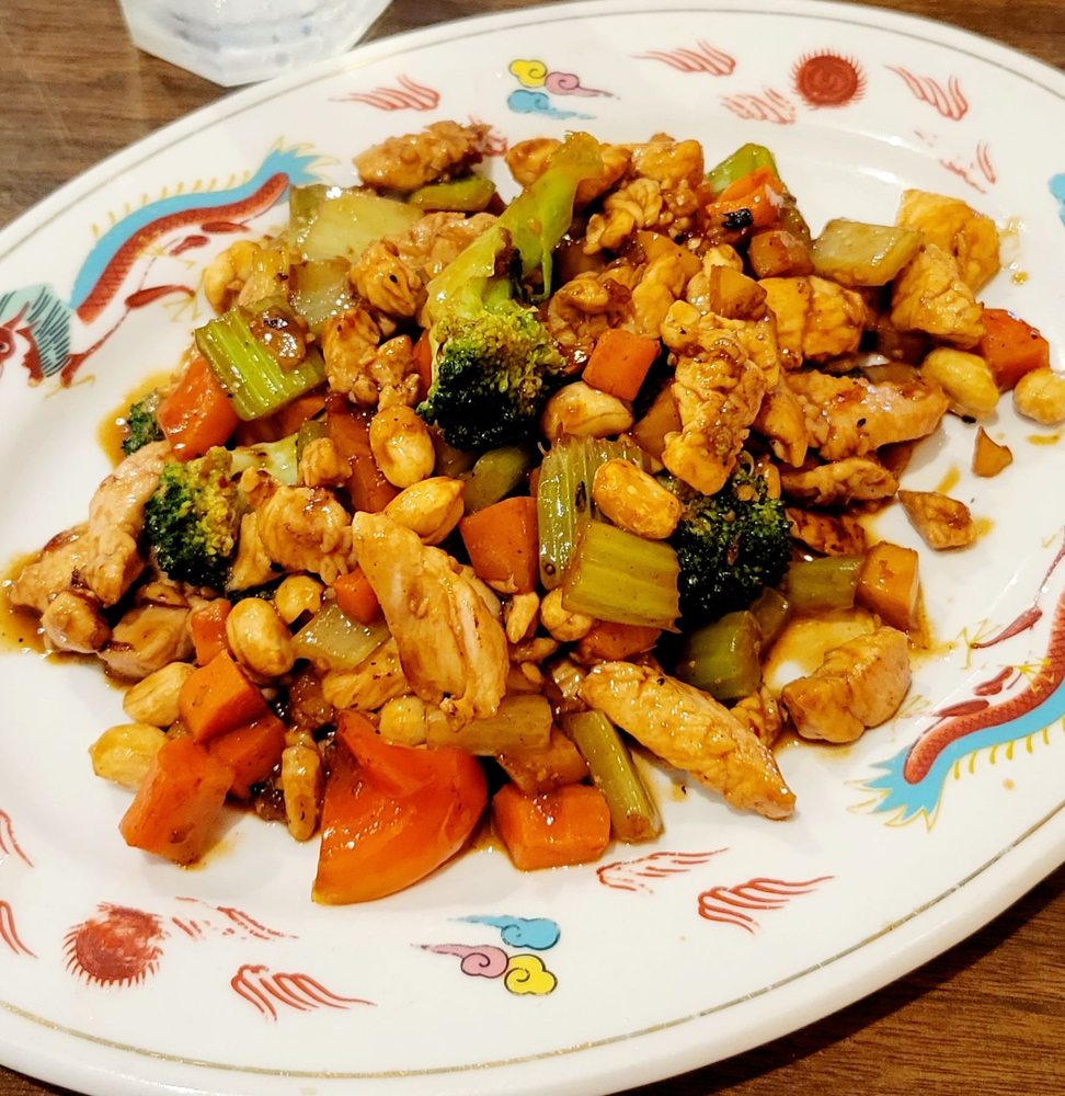 MOON PALACE - Updated December 2025 - 41 Photos & 72 Reviews - 323 E ...