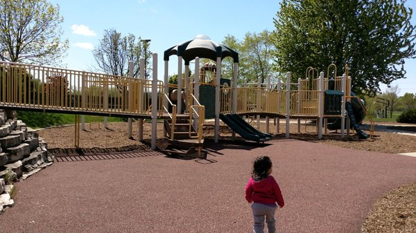 BURR RIDGE PARK DISTRICT - Updated December 2025 - 17 Photos - 15W400 ...