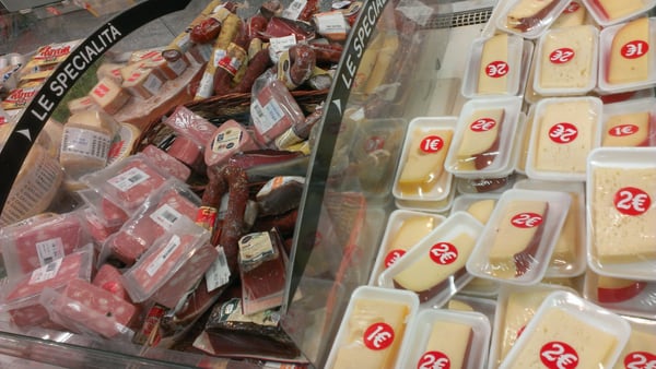 CARREFOUR MARKET - Updated October 2025 - Via Galoppatoio, Roma, Italy ...