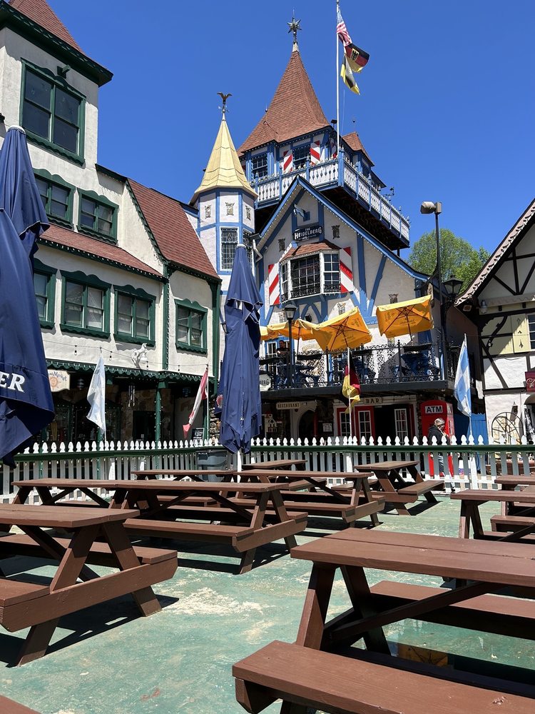 THE WURST HOUSE - Updated August 2025 - 12 Photos & 11 Reviews - 8660 ...