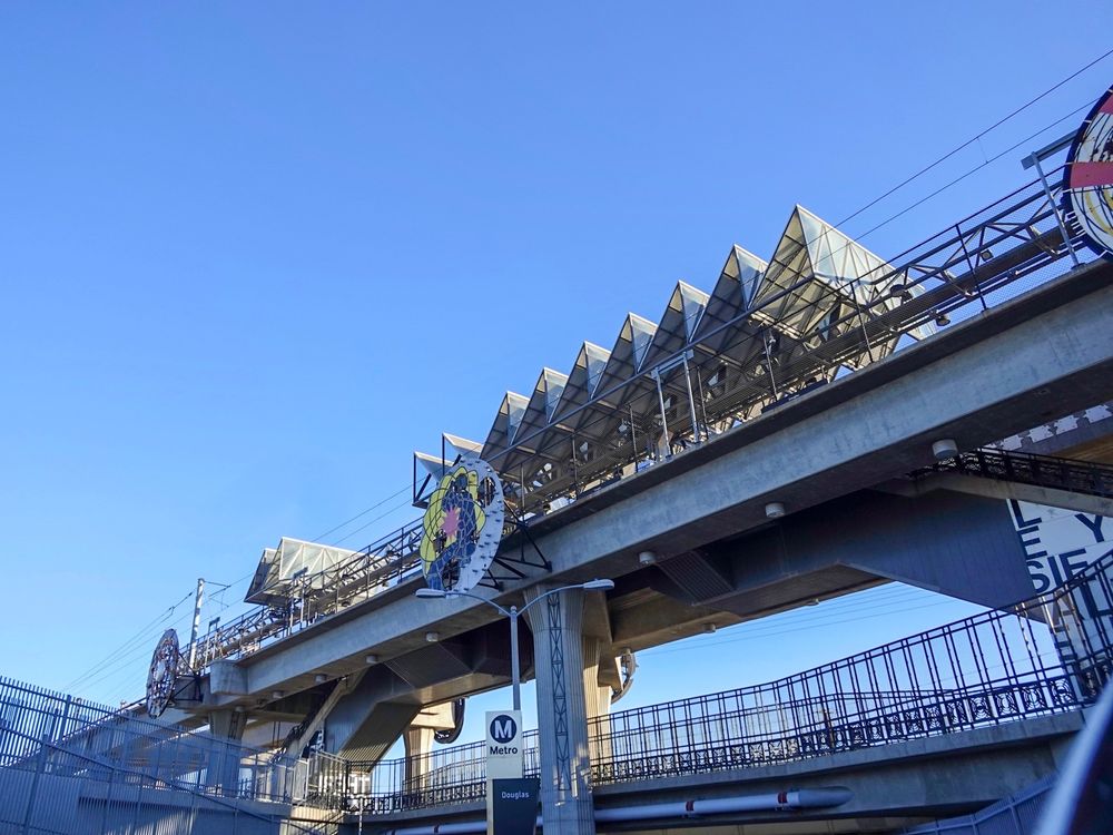 DOUGLAS STATION - METRO GREEN LINE - Updated October 2025 - 10 Photos ...