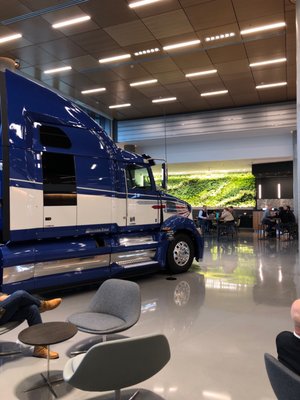 DAIMLER TRUCK NORTH AMERICA - Updated December 2025 - 21 Photos - 4555 ...