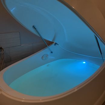 FLOAT STL - MIDTOWN - Updated May 2025 - 100 Photos & 50 Reviews - 3027 ...