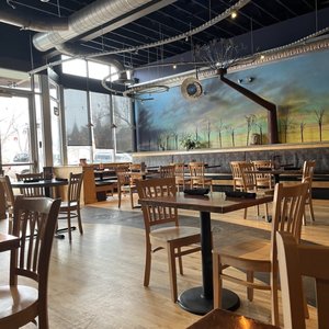 GURU’S CAFE - 220 Photos & 535 Reviews - 45 E Center St, Provo, Utah ...