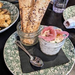 ELLA’S ITALIAN PUB - ELMHURST - Updated July 2025 - 168 Photos & 87 ...