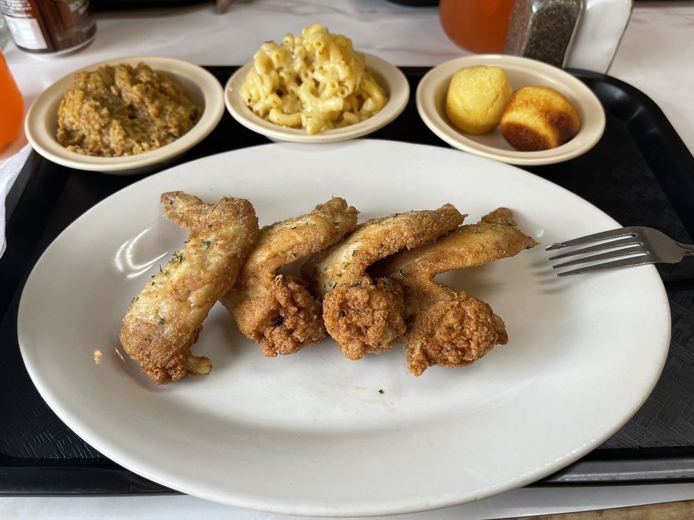 ST REST NO 2 COUNTRY KITCHEN - Updated November 2024 - 13 Photos & 52 ...