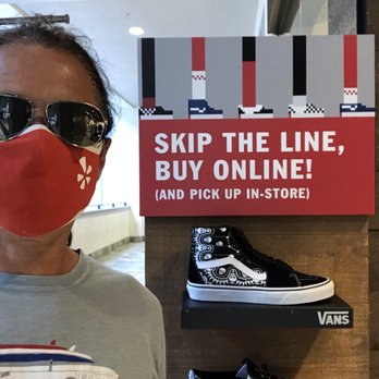 VANS - Updated October 2025 - 80 Photos & 29 Reviews - 1450 Ala Moana ...