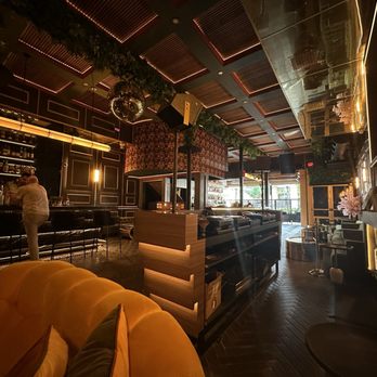 PROPER ORLANDO - Updated June 2024 - 162 Photos & 57 Reviews - 112 S ...