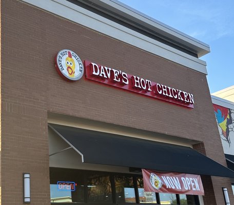 DAVE’S HOT CHICKEN - Updated August 2024 - 139 Photos & 124 Reviews ...