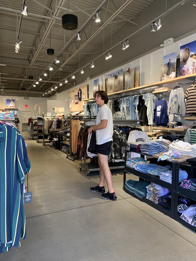 PACSUN - 6800 N 95th Ave, Glendale, Arizona - Women's Clothing - Phone ...