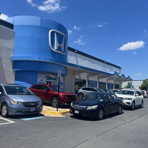 SHEEHY FORD OF SPRINGFIELD - Updated September 2025 - 46 Photos & 371 ...